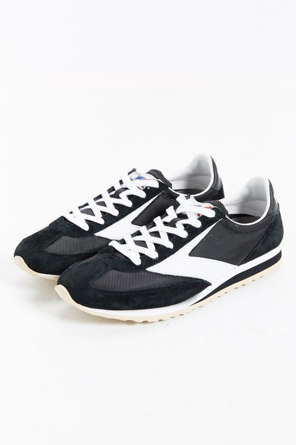 Brooks Vanguard Running Sneaker | Urban Outfitters