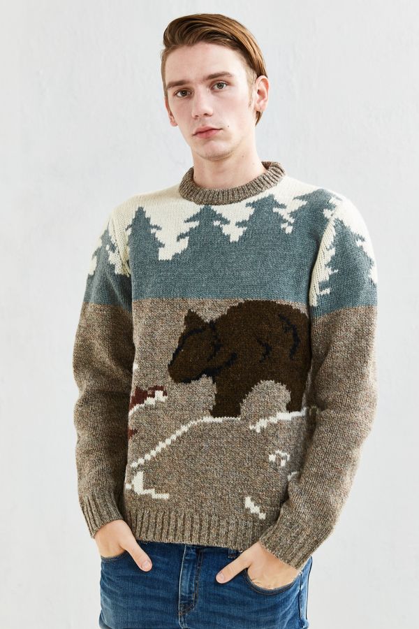 Woolrich Outdoor Bear Motif Sweater | Urban Outfitters
