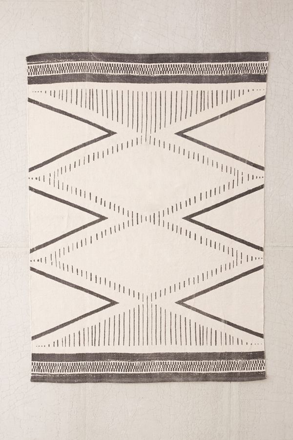 Elia Geo Printed Rug | Urban Outfitters Canada