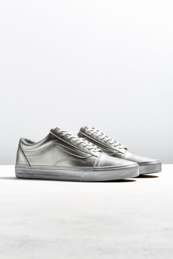 Vans Old Skool Silver Metallic Sneaker | Urban Outfitters