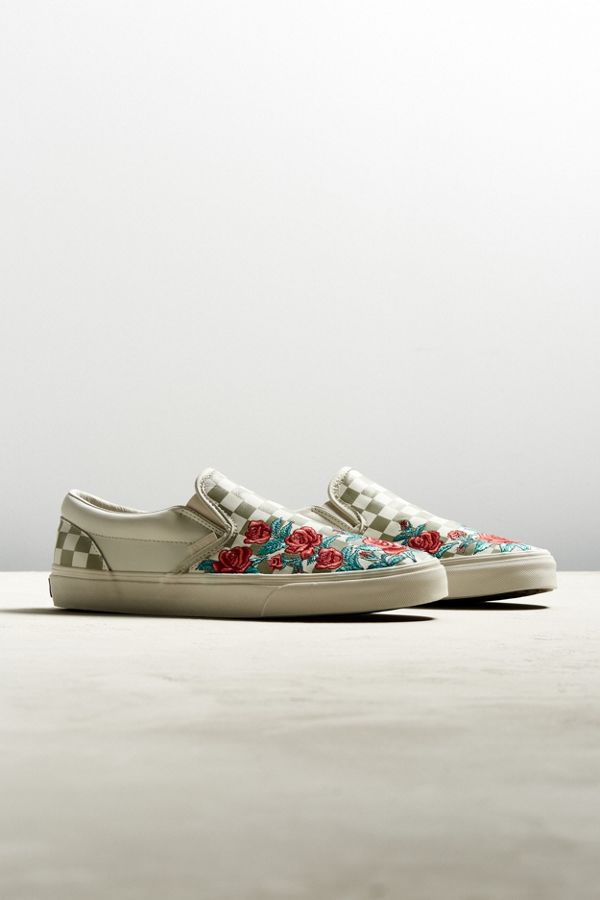 Vans Classic Slip-On DX Checkerboard Rose Sneaker | Urban Outfitters
