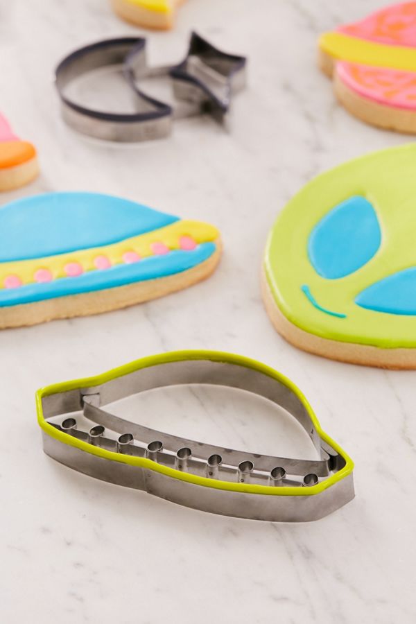 Outer Space Cookie Cutter Set | Urban Outfitters