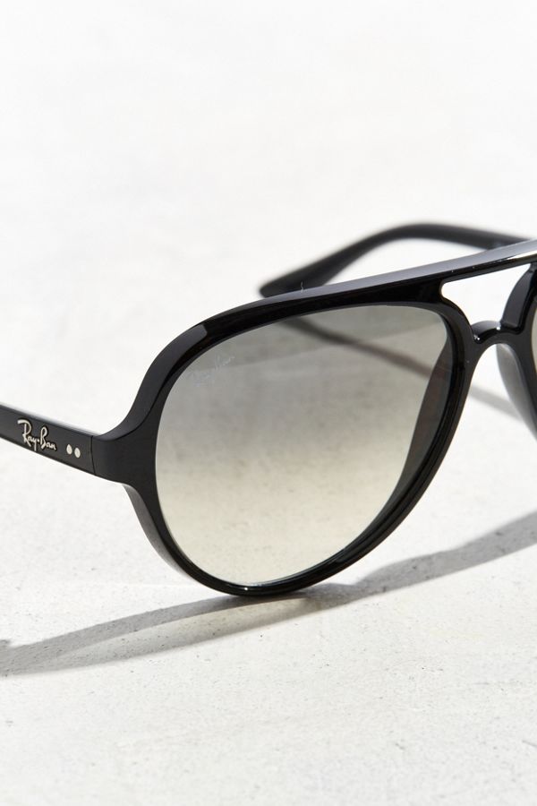 Ray-Ban Cats 5000 Sunglasses | Urban Outfitters
