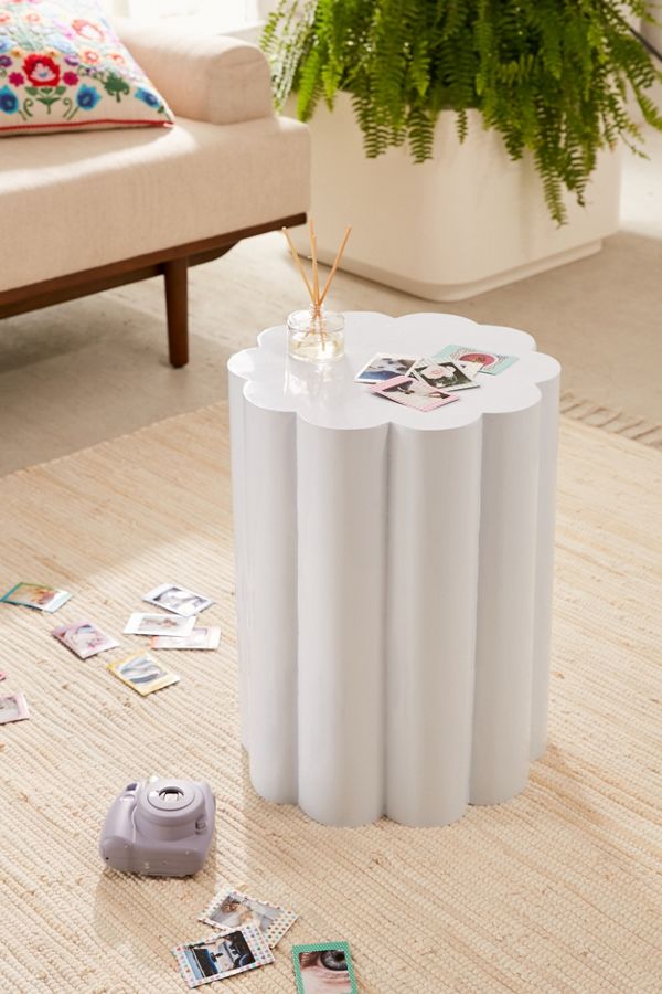 Daisy Side Table | Urban Outfitters