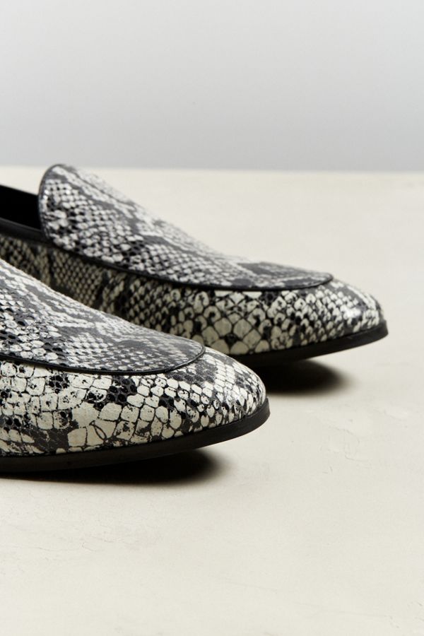 UO Snakeskin Loafer | Urban Outfitters