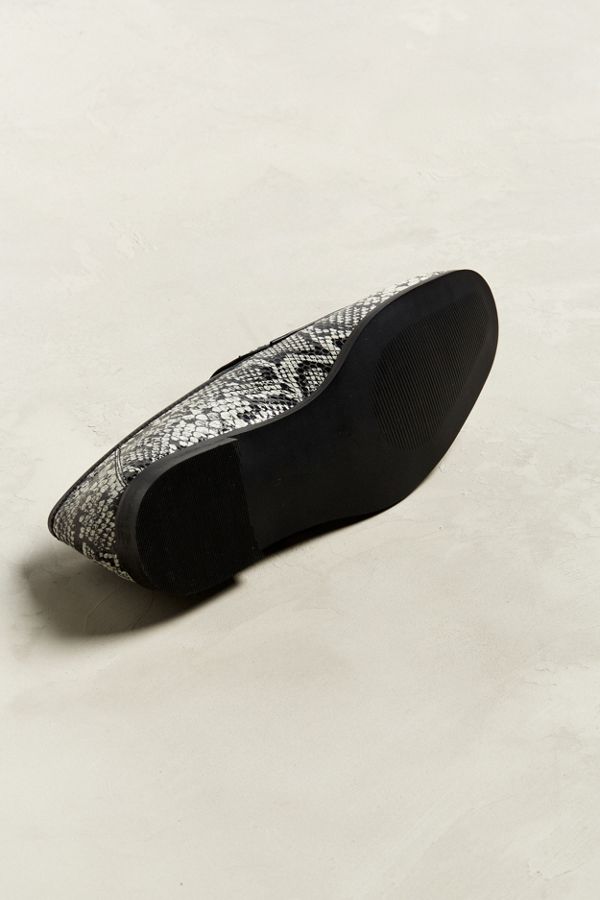 UO Snakeskin Loafer | Urban Outfitters