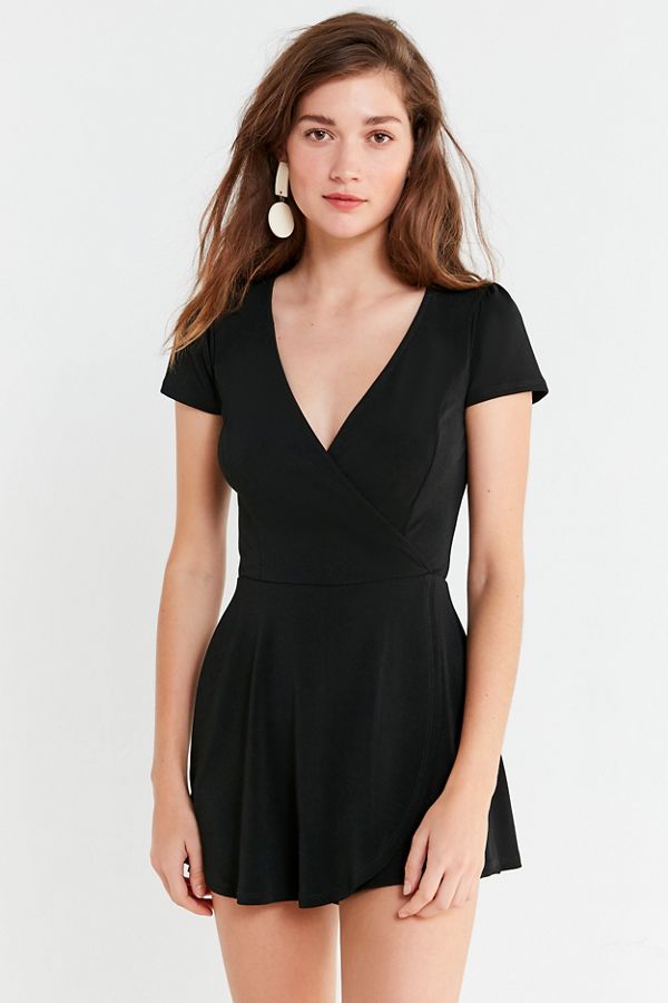 UO Allie Crepe Surplice Romper | Urban Outfitters