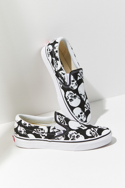 Vans Skull Slip-On Sneaker | Urban Outfitters