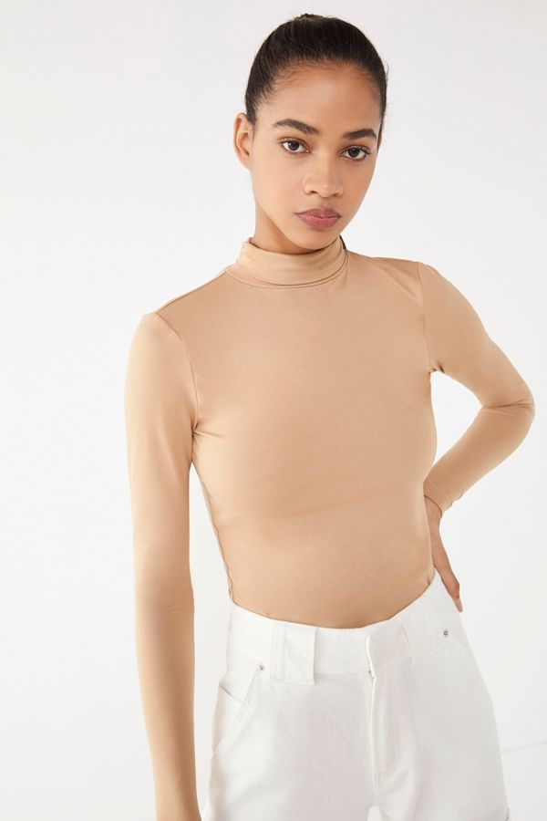 UO Tori Open-Back Turtleneck Top | Urban Outfitters